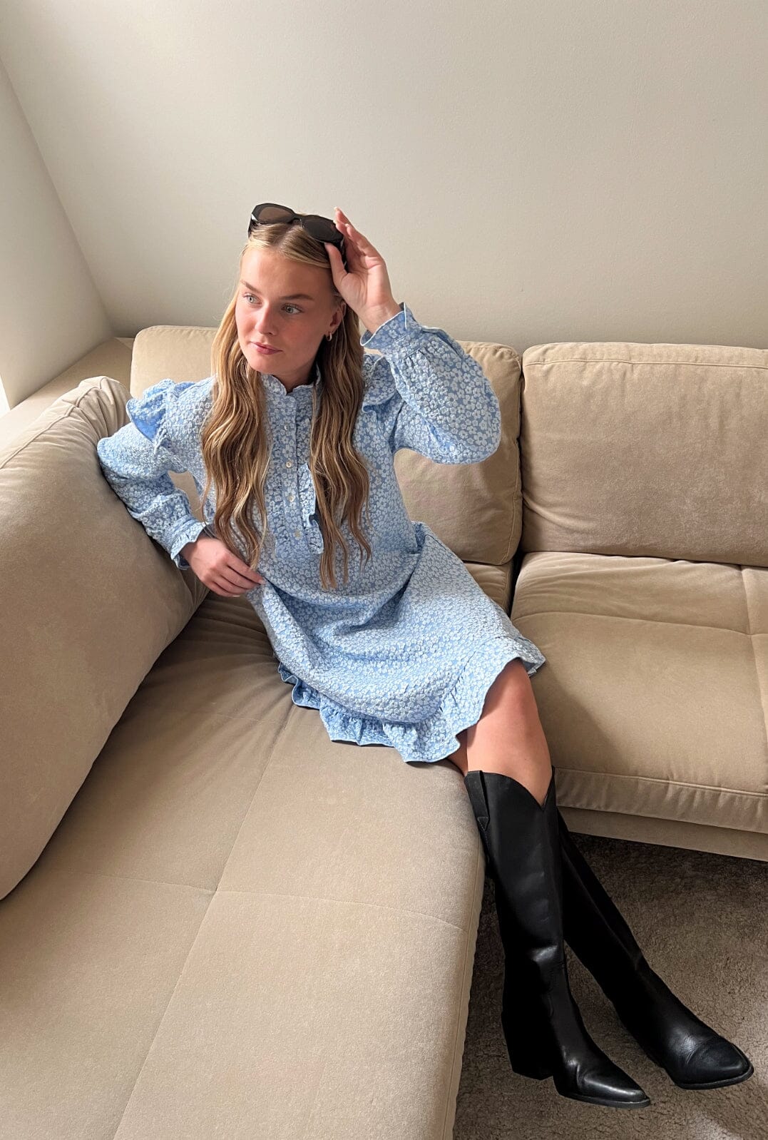 Noella - Reno Ruby Ruffle Dress - Light Blue | Køb her