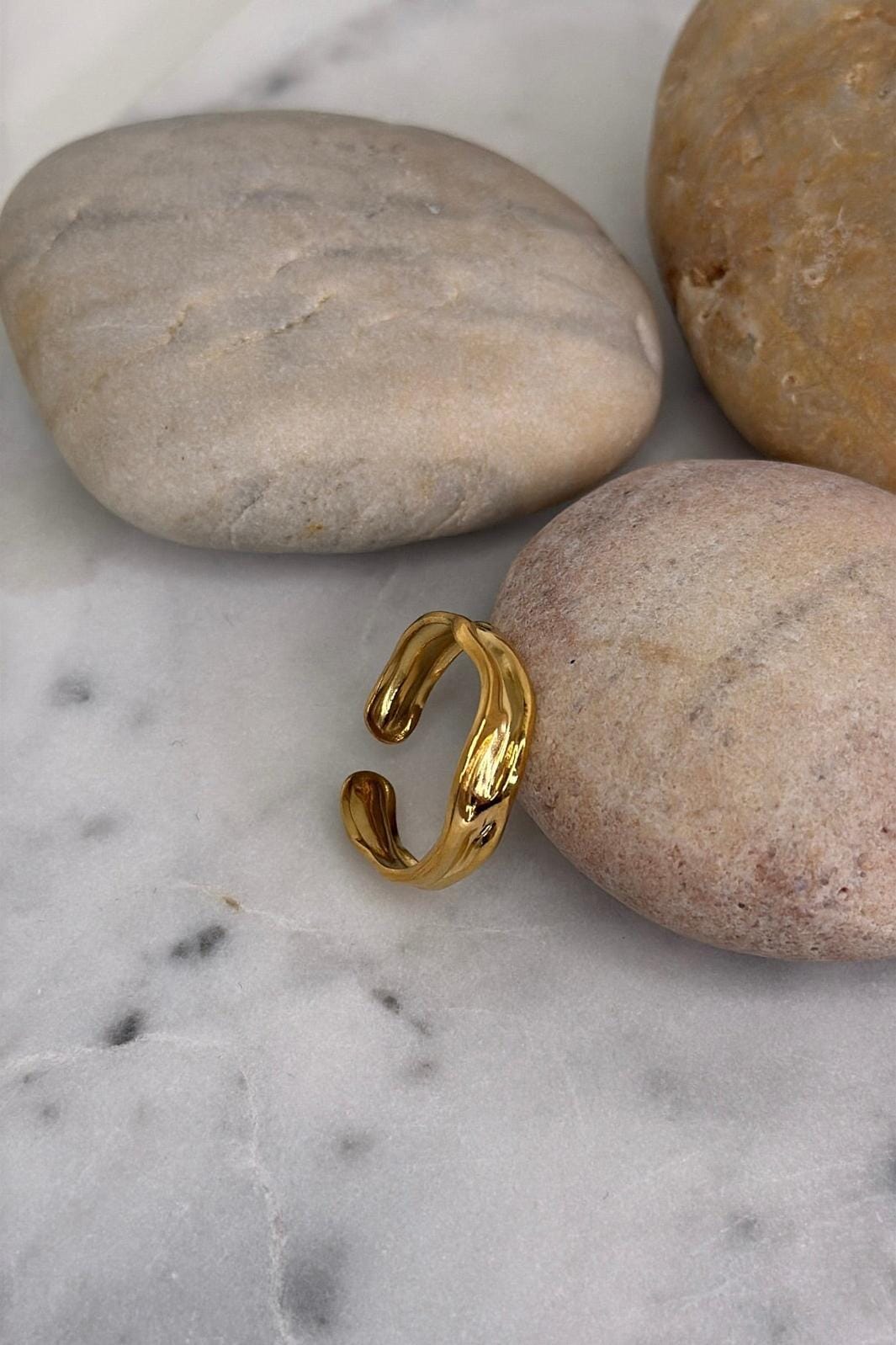 Mellow Moon - Lilly Ring - Forgyldt | Bølget guld